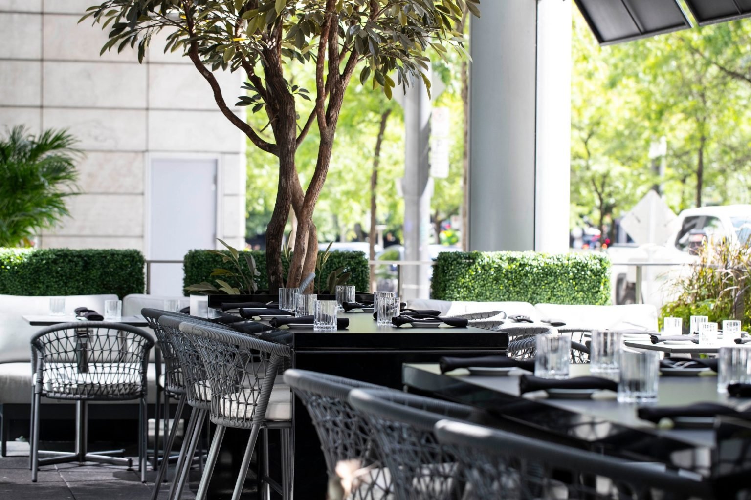 The iconic Moishes steakhouse enjoys a successful rebirth at Victoria ...