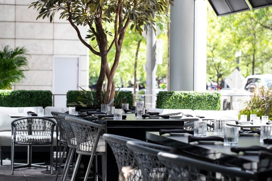 The iconic Moishes steakhouse enjoys a successful rebirth at Victoria ...